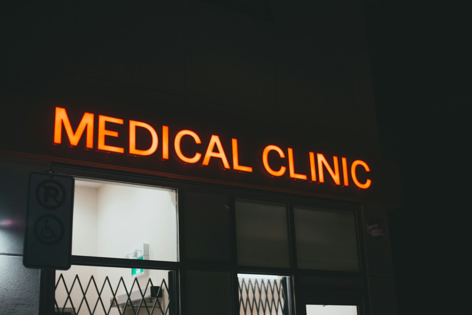 Office-Based Treatment vs Clinics: What’s the Difference? | Dr. Scott Jaffe
